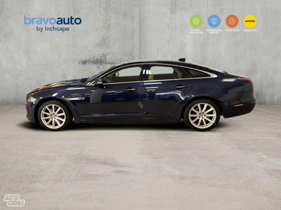 Zils Jaguar XJ 2017 Viļņa, ar dzinēja tilpumu 3.00 L un nobraukumu 79 tūkst. km par 19000 €, foto 3 vietnē AUTOMOTO.COM.LV