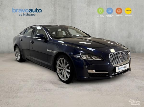 Zils Jaguar XJ 2017 Viļņa, ar dzinēja tilpumu 3.00 L un nobraukumu 79 tūkst. km par 19000 €, foto 6 vietnē AUTOMOTO.COM.LV