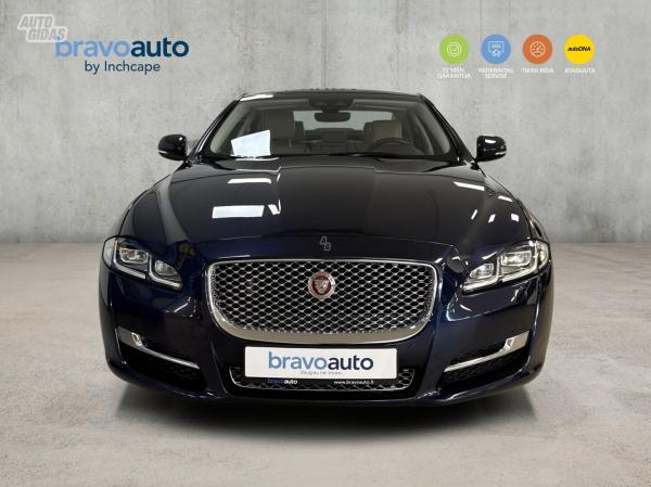 Zils Jaguar XJ 2017 Viļņa, ar dzinēja tilpumu 3.00 L un nobraukumu 79 tūkst. km par 19000 €, foto 7 vietnē AUTOMOTO.COM.LV