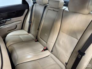 Zils Jaguar XJ 2017 Viļņa, ar dzinēja tilpumu 3.00 L un nobraukumu 79 tūkst. km par 19000 €, foto 16 vietnē AUTOMOTO.COM.LV