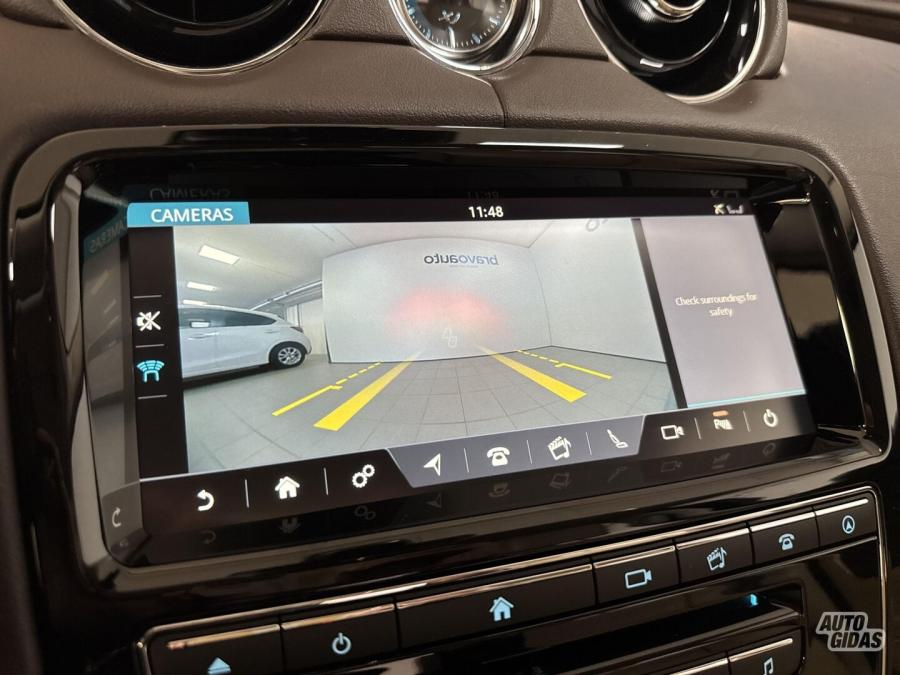 Zils Jaguar XJ 2017 Viļņa, ar dzinēja tilpumu 3.00 L un nobraukumu 79 tūkst. km par 19000 €, foto 21 vietnē AUTOMOTO.COM.LV