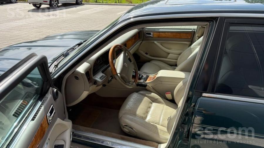 Zaļš Jaguar XJ 1997 Rīga, ar dzinēja tilpumu 3.20 L un nobraukumu 270 tūkst. km par 2100 €, foto 6 vietnē AUTOMOTO.COM.LV