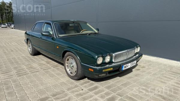 Zaļš Jaguar XJ 1997 Rīga, ar dzinēja tilpumu 3.20 L un nobraukumu 270 tūkst. km par 2100 €, foto 8 vietnē AUTOMOTO.COM.LV