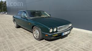 Zaļš Jaguar XJ 1997 Rīga, ar dzinēja tilpumu 3.20 L un nobraukumu 270 tūkst. km par 2100 €, foto 8 vietnē AUTOMOTO.COM.LV