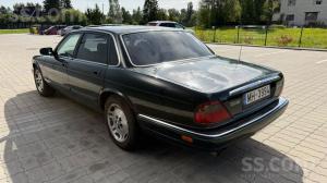 Zaļš Jaguar XJ 1997 Rīga, ar dzinēja tilpumu 3.20 L un nobraukumu 270 tūkst. km par 2100 €, foto 10 vietnē AUTOMOTO.COM.LV