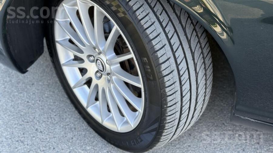 Zaļš Jaguar XJ 2007 Jūrmala, ar dzinēja tilpumu 2.70 L un nobraukumu 0 tūkst. km par 8950 €, foto 5 vietnē AUTOMOTO.COM.LV