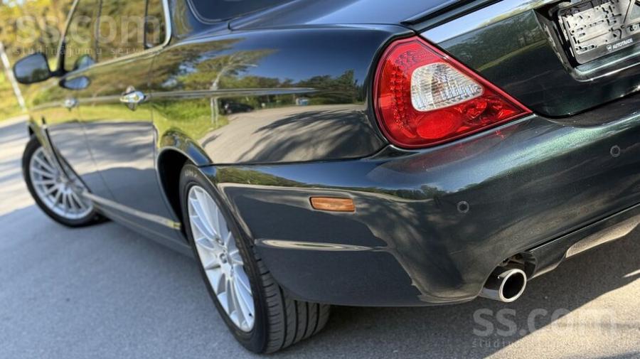 Zaļš Jaguar XJ 2007 Jūrmala, ar dzinēja tilpumu 2.70 L un nobraukumu 0 tūkst. km par 8950 €, foto 18 vietnē AUTOMOTO.COM.LV