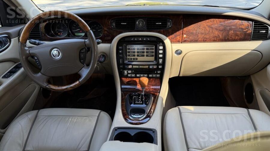 Zaļš Jaguar XJ 2007 Jūrmala, ar dzinēja tilpumu 2.70 L un nobraukumu 0 tūkst. km par 8950 €, foto 28 vietnē AUTOMOTO.COM.LV