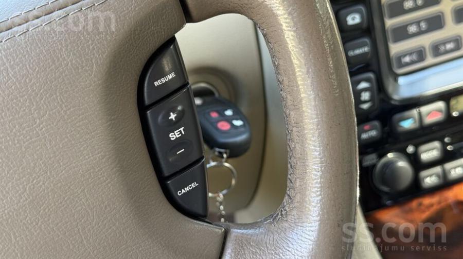 Zaļš Jaguar XJ 2007 Jūrmala, ar dzinēja tilpumu 2.70 L un nobraukumu 0 tūkst. km par 8950 €, foto 34 vietnē AUTOMOTO.COM.LV