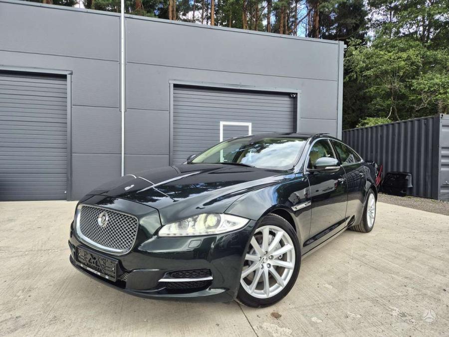 Zaļš Jaguar XJ 2010 Utena, ar dzinēja tilpumu 2.99 L un nobraukumu 194 tūkst. km par 7990 €, foto 1 vietnē AUTOMOTO.COM.LV