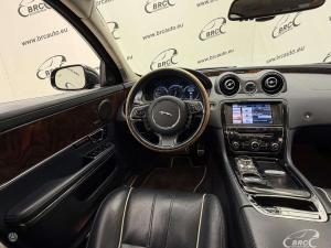 Zaļš Jaguar XJ 2014 Viļņa, ar dzinēja tilpumu 3.00 L un nobraukumu 153 tūkst. km par 10900 €, foto 19 vietnē AUTOMOTO.COM.LV