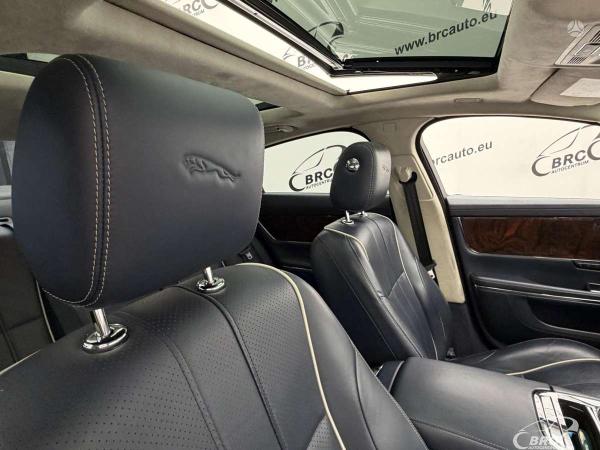Zaļš Jaguar XJ 2014 Viļņa, ar dzinēja tilpumu 3.00 L un nobraukumu 153 tūkst. km par 9900 €, foto 9 vietnē AUTOMOTO.COM.LV
