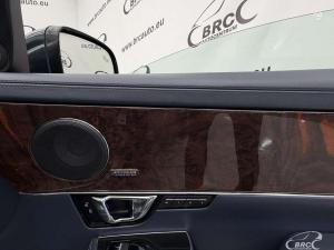 Green Jaguar XJ 2014 in Vilnius, with an engine capacity of 3.00 L and mileage of 153 thousand km for 9900 €, photo 12 on AUTOMOTO.COM.LV