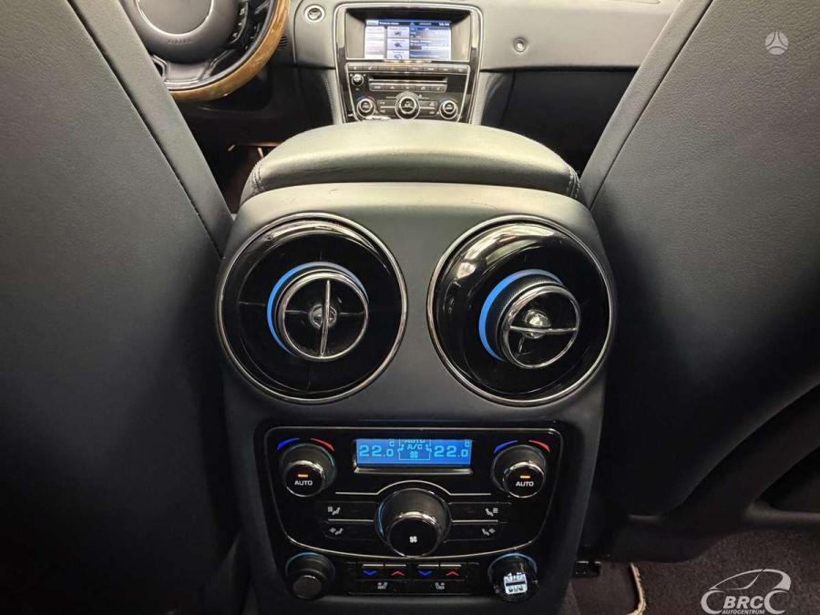 Green Jaguar XJ 2014 in Vilnius, with an engine capacity of 3.00 L and mileage of 153 thousand km for 9900 €, photo 18 on AUTOMOTO.COM.LV