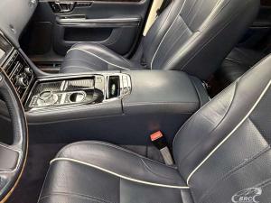 Green Jaguar XJ 2014 in Vilnius, with an engine capacity of 3.00 L and mileage of 153 thousand km for 9900 €, photo 31 on AUTOMOTO.COM.LV