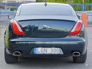 Zaļš Jaguar XJ 2015 Viļņa, ar dzinēja tilpumu 3.00 L un nobraukumu 111 tūkst. km par 15500 €, foto 9 vietnē AUTOMOTO.COM.LV
