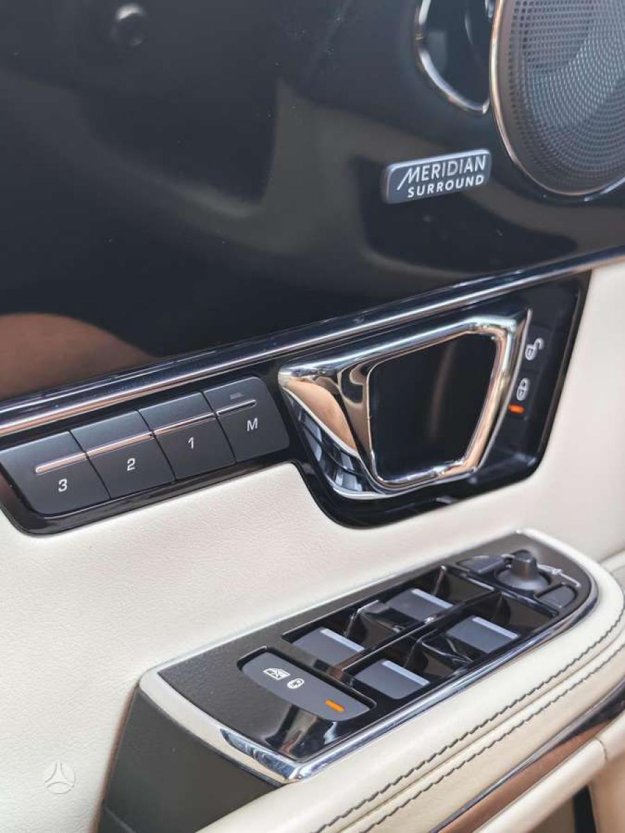 Zaļš Jaguar XJ 2015 Viļņa, ar dzinēja tilpumu 3.00 L un nobraukumu 111 tūkst. km par 15500 €, foto 25 vietnē AUTOMOTO.COM.LV