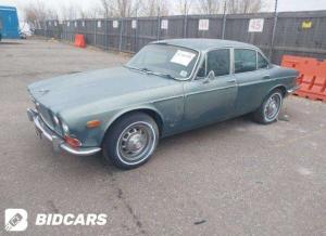 Pelēks Jaguar XJ 1970 Panevēža, ar dzinēja tilpumu 5.70 L un nobraukumu 111 tūkst. km par 5900 €, foto 3 vietnē AUTOMOTO.COM.LV