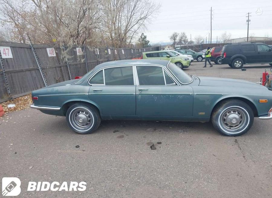 Pelēks Jaguar XJ 1970 Panevēža, ar dzinēja tilpumu 5.70 L un nobraukumu 111 tūkst. km par 5900 €, foto 11 vietnē AUTOMOTO.COM.LV