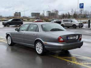 Pelēks Jaguar XJ 2003 Rīga, ar dzinēja tilpumu 4.20 L un nobraukumu 310 tūkst. km par 9800 €, foto 6 vietnē AUTOMOTO.COM.LV