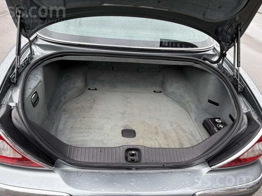 Pelēks Jaguar XJ 2003 Rīga, ar dzinēja tilpumu 4.20 L un nobraukumu 310 tūkst. km par 9800 €, foto 30 vietnē AUTOMOTO.COM.LV