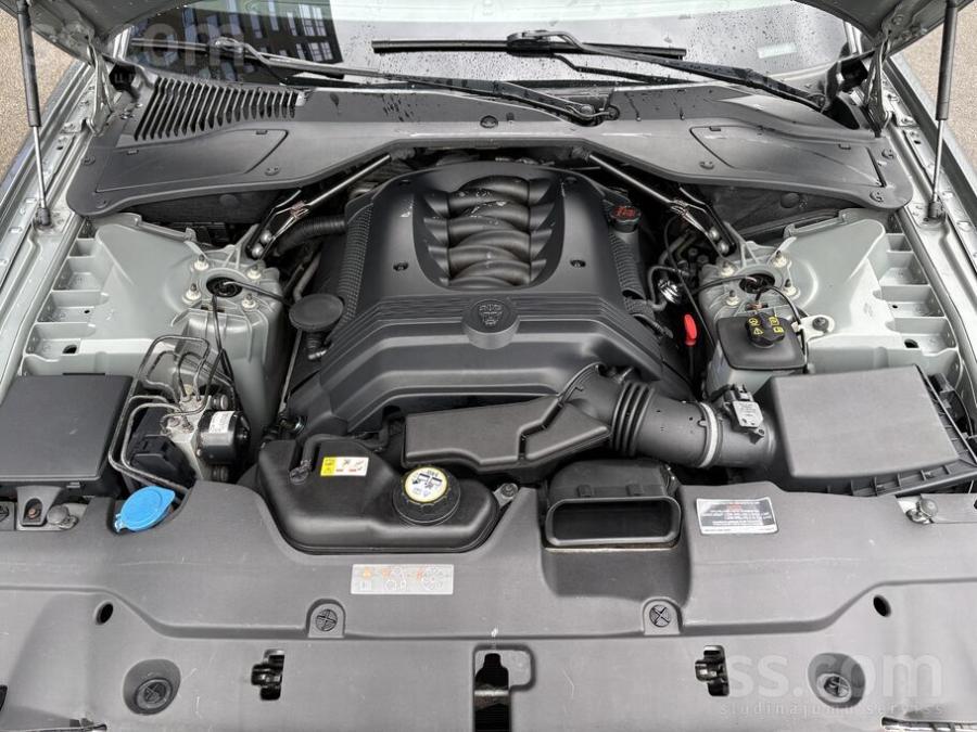 Pelēks Jaguar XJ 2003 Rīga, ar dzinēja tilpumu 4.20 L un nobraukumu 310 tūkst. km par 9800 €, foto 34 vietnē AUTOMOTO.COM.LV