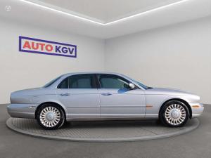 Pelēks Jaguar XJ 2003 Viļņa, ar dzinēja tilpumu 4.20 L un nobraukumu 278 tūkst. km par 3999 €, foto 7 vietnē AUTOMOTO.COM.LV