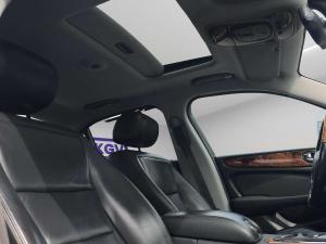 Pelēks Jaguar XJ 2003 Viļņa, ar dzinēja tilpumu 4.20 L un nobraukumu 278 tūkst. km par 3999 €, foto 10 vietnē AUTOMOTO.COM.LV