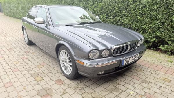 Pelēks Jaguar XJ 2006 Limbaži, ar dzinēja tilpumu 2.70 L un nobraukumu 197 tūkst. km par 7500 €, foto 3 vietnē AUTOMOTO.COM.LV