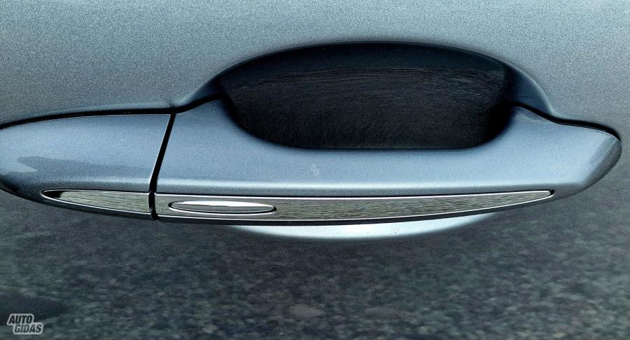 Grey Jaguar XJ 2010 in Kretinga, with an engine capacity of 3.00 L and mileage of 296 thousand km for 84999 €, photo 15 on AUTOMOTO.COM.LV