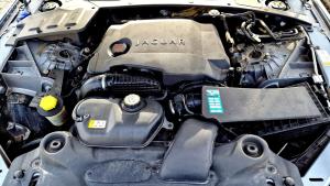 Grey Jaguar XJ 2010 in Kretinga, with an engine capacity of 3.00 L and mileage of 296 thousand km for 84999 €, photo 34 on AUTOMOTO.COM.LV