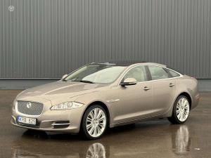 Pelēks Jaguar XJ 2010 Mažeikiai, ar dzinēja tilpumu 2.99 L un nobraukumu 359 tūkst. km par 5800 €, foto  vietnē AUTOMOTO.COM.LV