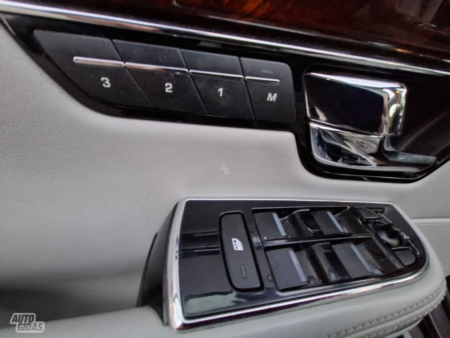 Pelēks Jaguar XJ 2011 Klaipėda, ar dzinēja tilpumu 3.00 L un nobraukumu 280 tūkst. km par 8000 €, foto 12 vietnē AUTOMOTO.COM.LV