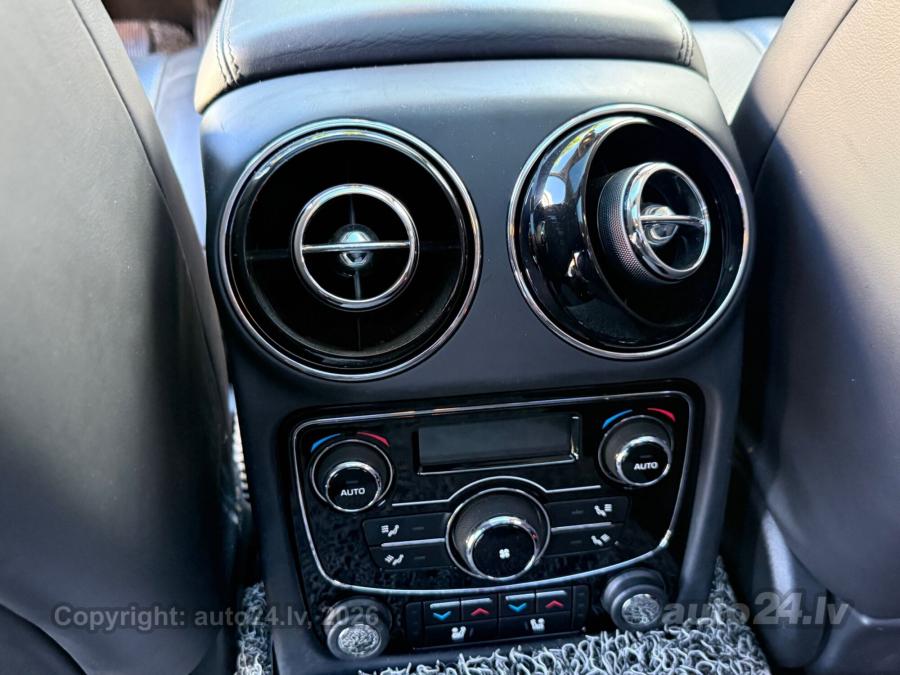 Pelēks Jaguar XJ 2013 Tallina, ar dzinēja tilpumu 0.00 L un nobraukumu 103 tūkst. km par 14500 €, foto 9 vietnē AUTOMOTO.COM.LV