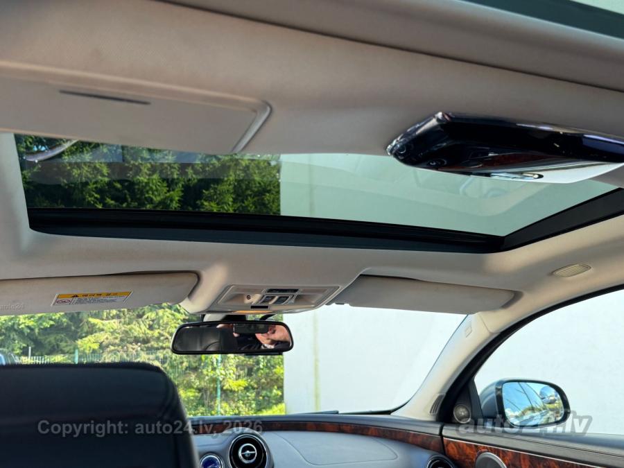 Pelēks Jaguar XJ 2013 Tallina, ar dzinēja tilpumu 0.00 L un nobraukumu 103 tūkst. km par 14500 €, foto 18 vietnē AUTOMOTO.COM.LV