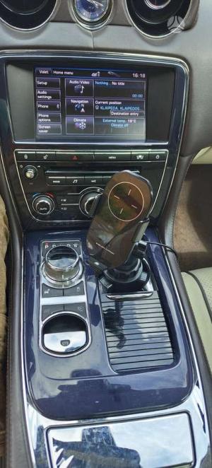 Red Jaguar XJ 2011 in Klaipeda, with an engine capacity of 2.99 L and mileage of 280 thousand km for 7000 €, photo 21 on AUTOMOTO.COM.LV