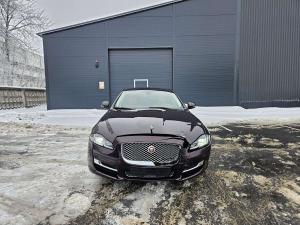 Sarkans Jaguar XJ 2016 Kauņa, ar dzinēja tilpumu 3.00 L un nobraukumu 180 tūkst. km par 8400 €, foto 2 vietnē AUTOMOTO.COM.LV