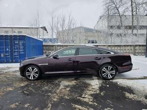 Sarkans Jaguar XJ 2016 Kauņa, ar dzinēja tilpumu 3.00 L un nobraukumu 180 tūkst. km par 8400 €, foto 5 vietnē AUTOMOTO.COM.LV