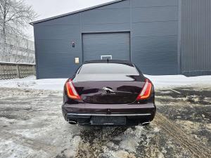 Sarkans Jaguar XJ 2016 Kauņa, ar dzinēja tilpumu 3.00 L un nobraukumu 180 tūkst. km par 8400 €, foto 7 vietnē AUTOMOTO.COM.LV