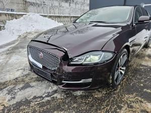 Sarkans Jaguar XJ 2016 Kauņa, ar dzinēja tilpumu 3.00 L un nobraukumu 180 tūkst. km par 8400 €, foto 9 vietnē AUTOMOTO.COM.LV