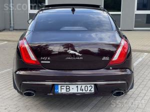 Sarkans Jaguar XJ 2017 Jūrmala, ar dzinēja tilpumu 3.00 L un nobraukumu 0 tūkst. km par 26900 €, foto 7 vietnē AUTOMOTO.COM.LV