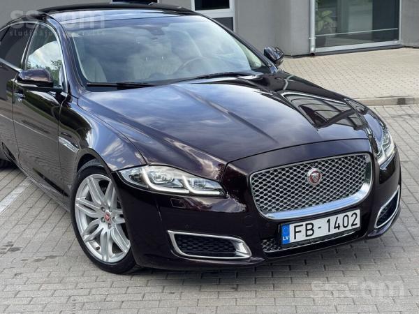 Sarkans Jaguar XJ 2017 Jūrmala, ar dzinēja tilpumu 3.00 L un nobraukumu 0 tūkst. km par 26900 €, foto 8 vietnē AUTOMOTO.COM.LV