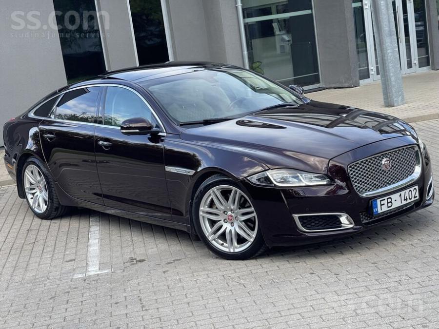 Sarkans Jaguar XJ 2017 Jūrmala, ar dzinēja tilpumu 3.00 L un nobraukumu 0 tūkst. km par 26900 €, foto 17 vietnē AUTOMOTO.COM.LV