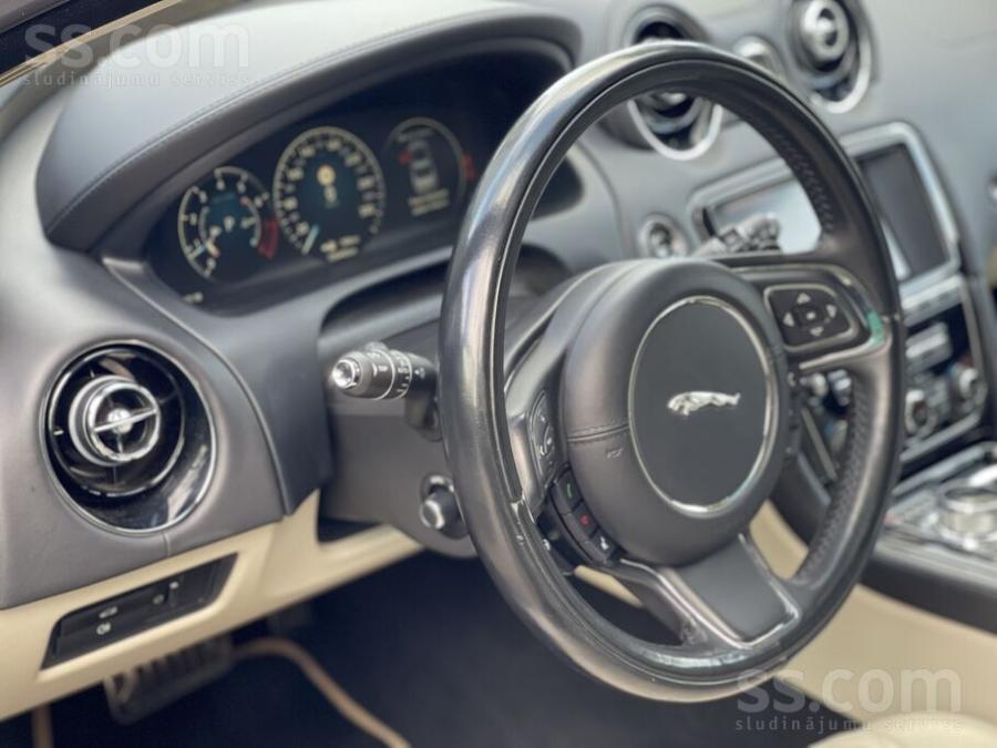 Sarkans Jaguar XJ 2017 Jūrmala, ar dzinēja tilpumu 3.00 L un nobraukumu 0 tūkst. km par 26900 €, foto 20 vietnē AUTOMOTO.COM.LV