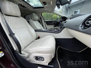 Sarkans Jaguar XJ 2017 Jūrmala, ar dzinēja tilpumu 3.00 L un nobraukumu 0 tūkst. km par 26900 €, foto 27 vietnē AUTOMOTO.COM.LV