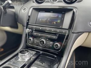 Sarkans Jaguar XJ 2017 Jūrmala, ar dzinēja tilpumu 3.00 L un nobraukumu 0 tūkst. km par 26900 €, foto 31 vietnē AUTOMOTO.COM.LV