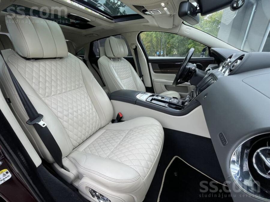 Sarkans Jaguar XJ 2017 Jūrmala, ar dzinēja tilpumu 3.00 L un nobraukumu 0 tūkst. km par 26900 €, foto 33 vietnē AUTOMOTO.COM.LV