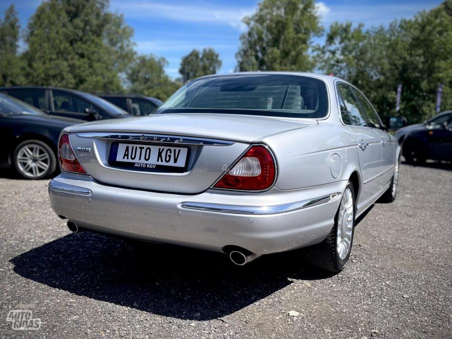 Jaguar XJ 2003 in Vilnius, with an engine capacity of 4.20 L and mileage of 278 thousand km for 4750 €, photo 6 on AUTOMOTO.COM.LV