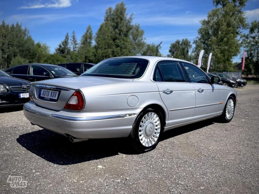 Jaguar XJ 2003 in Vilnius, with an engine capacity of 4.20 L and mileage of 278 thousand km for 4750 €, photo 7 on AUTOMOTO.COM.LV