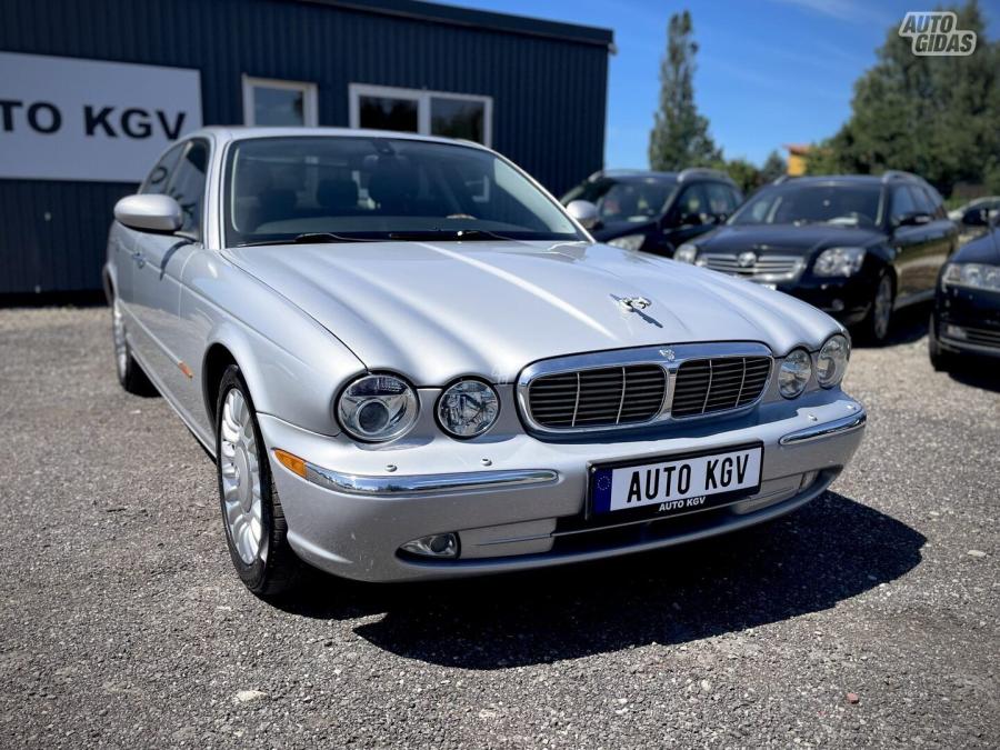 Jaguar XJ 2003 in Vilnius, with an engine capacity of 4.20 L and mileage of 278 thousand km for 4750 €, photo 9 on AUTOMOTO.COM.LV